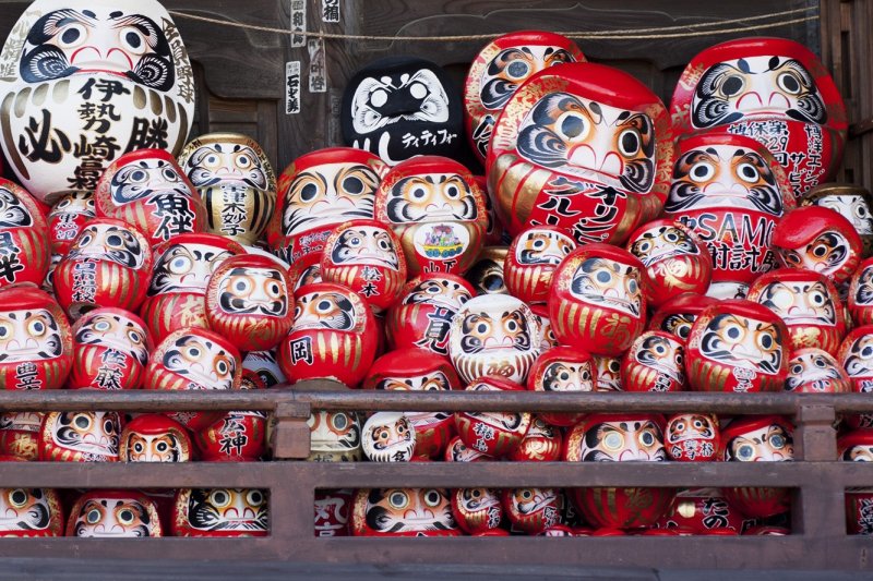 Daruma Kuyo di Kuil Nishiarai Daishi 2026 - Jasumo