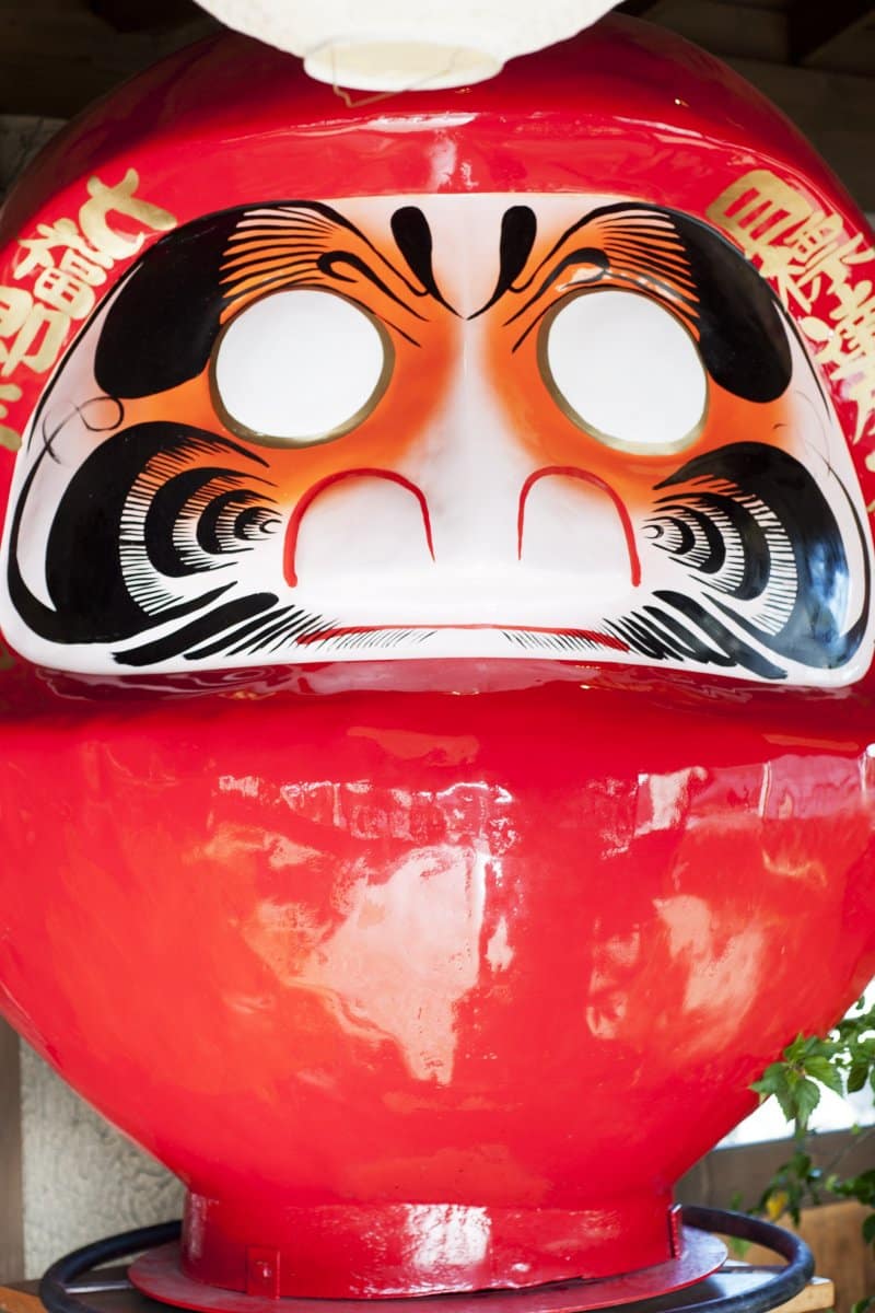 Daruma Kuyo di Kuil Nishiarai Daishi 2026 - Jasumo